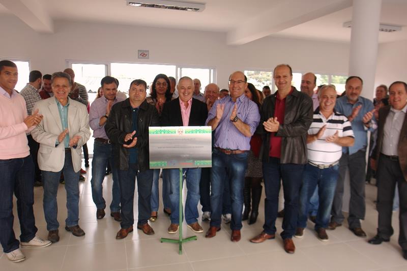 Vinhedo: Sanebavi inaugura prédio do departamento operacional | Gazeta ...